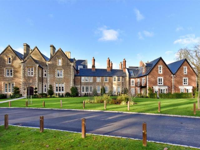 Parklands, Besselsleigh, Abingdon. 2 bed apartment to rent £2,195 pcm £507 pw