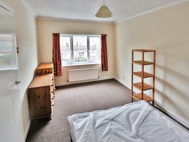Parklands Drive, Chelmsford CM1, Room to rent, £625 pcm | PrimeLocation