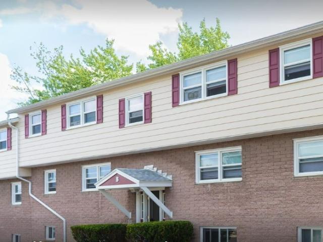 Parklane Apartments & Townhomes