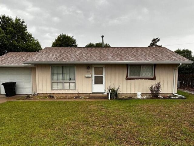 Parklane St, Pratt, Home For Sale