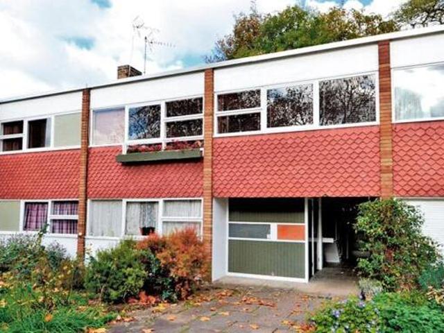 Parkleys, Richmond, 2 Bedroom Flat