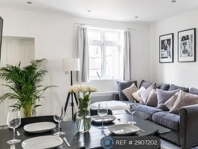 Parkleigh Road, London, SW19 3BT, United Kingdom | Room for rent #167868914 | Rentberry