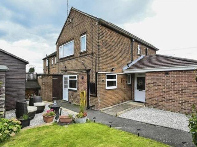 Parks Avenue, South Wingfield, 4 Bedroom Semi detached
