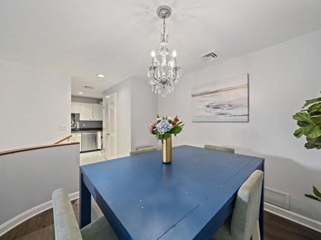 Parks St Apt,duxbury, Condo For Sale