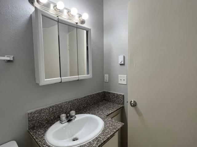 Parkshore 2 Bedroom Apartment for Rent at 10329 Ne Prescott St, Portland, OR 97220 Parkrose