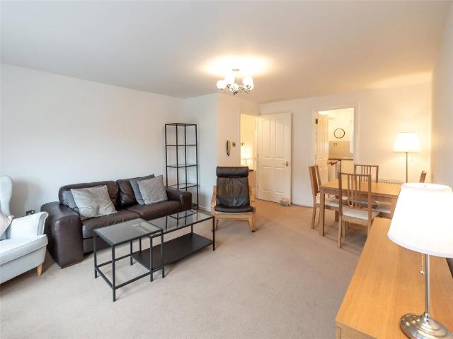 Parkside Terrace, Edinburgh, EH16 2 bed flat to rent £1,535 pcm £354 pw