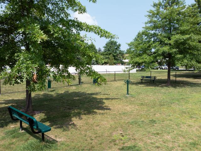 Parkside Apartments at North Colonie 3 Bedroom Apartment for Rent at 2901 Vermont View Dr, Watervliet, NY 12189