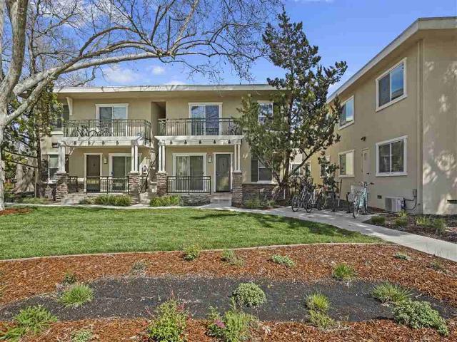 Parkside Apartments Studio Apartment for Rent at 1420 F St, Davis, CA 95616 Central Davis