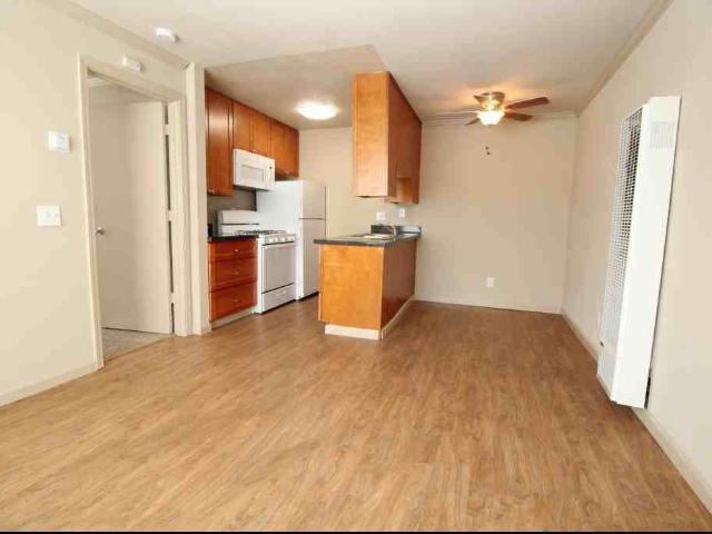 PARKSIDE APARTMENTS Studio Apartment for Rent at 3280 Blue Ridge Cir, Stockton, CA 95219 Lincoln Village West