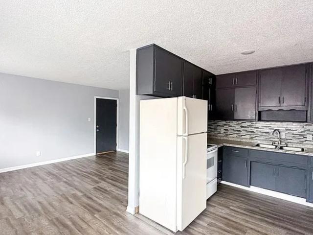 Parkside Apartments 1 Bedroom Apartment for Rent at 2900 S Pennsylvania St, Indianapolis, IN 46225 Garfield Park