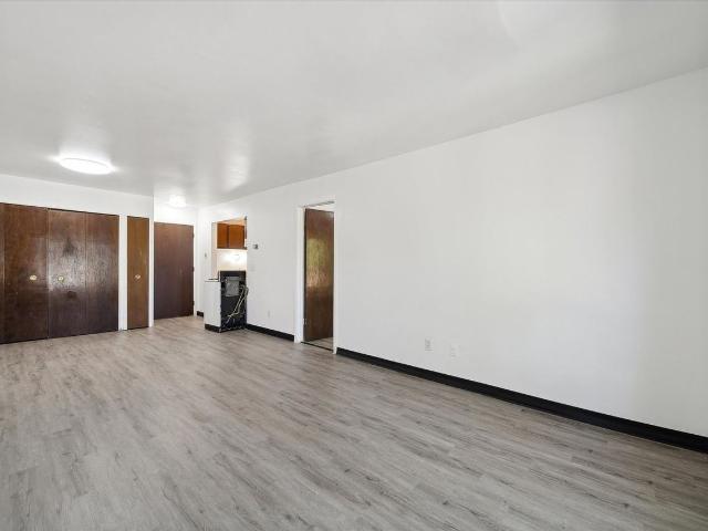 Parkside Apartments 2 Bedroom Apartment for Rent at 23740 Fenkell St, Detroit, MI 48223 Redford