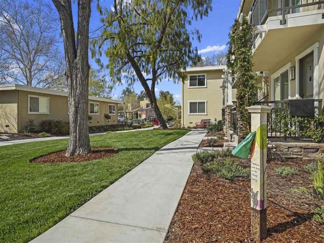 Parkside Apartments 3 Bedroom Apartment for Rent at 1420 F St, Davis, CA 95616 Central Davis