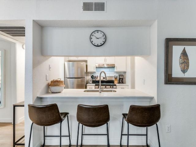 PARKSIDE ARLINGTON 2 Bedroom Apartment for Rent at 812 Cooper Square Cir, Arlington, TX 76013 South Davis