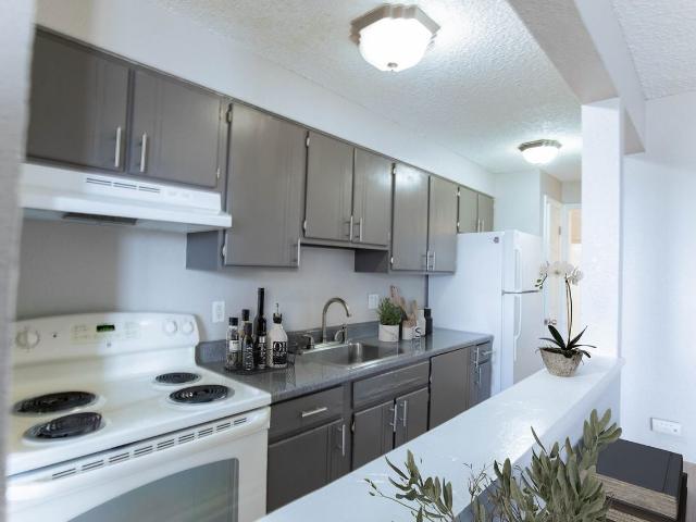 Parkside at Lowry 1 Bedroom Apartment for Rent at 1000 Dayton St, Aurora, CO 80010 Delmar Parkway