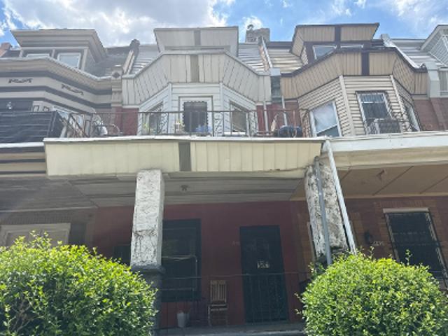 Parkside Ave