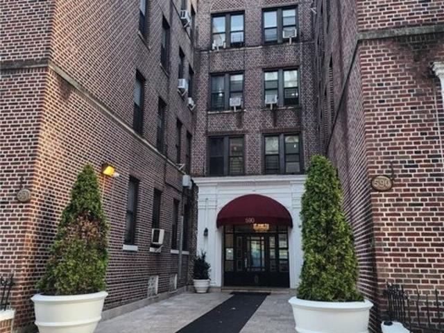Parkside Ave Apt Be, Brooklyn, Property For Sale