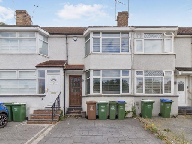 Parkside Avenue, Bexleyheath DA7, 2 bed terraced house to rent, £1,750 pcm | PrimeLocation