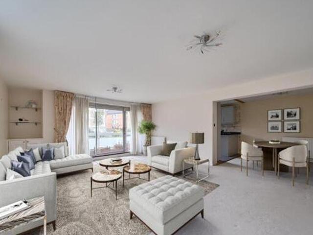 Parkside, Court Downs Road, 3 Bedroom Flat