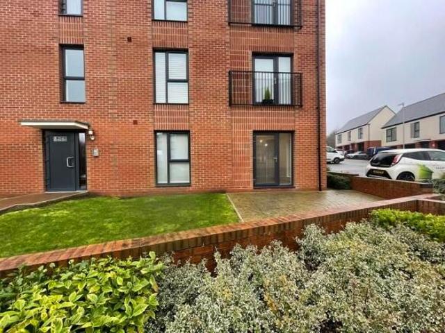 Parkside Crescent, Ketley, Telford, TF1