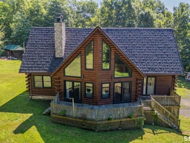 Parkside Dr, Colchester, Home For Sale