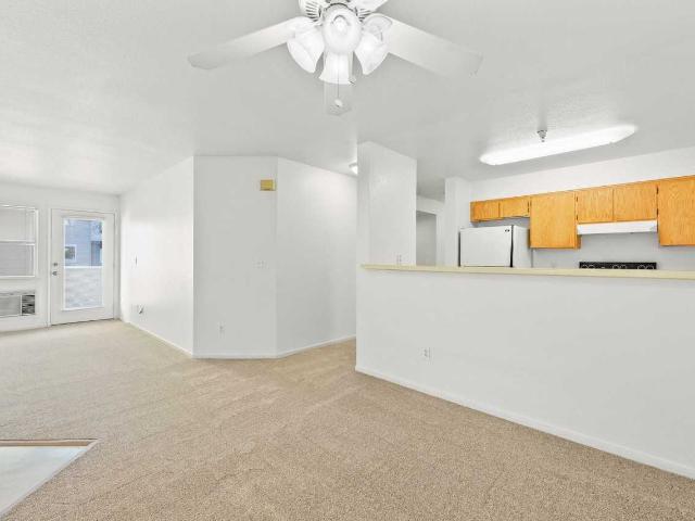 Parkside Glen 2 Bedroom Apartment for Rent at 810 Hillsdale Ave, San Jose, CA 95136