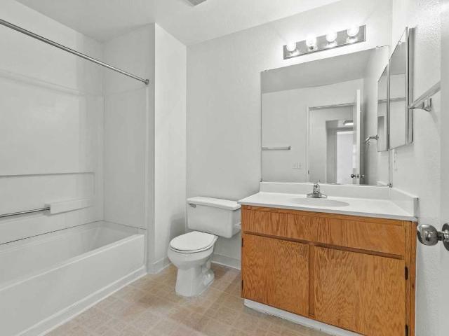 Parkside Glen 3 Bedroom Apartment for Rent at 810 Hillsdale Ave, San Jose, CA 95136