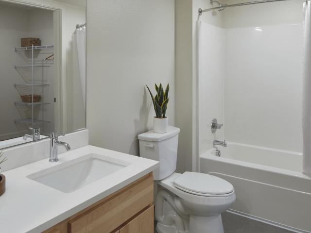 Parkside Heights Studio Apartment for Rent at 3097 Se Meek St, Milwaukie, OR 97222 Ardenwald