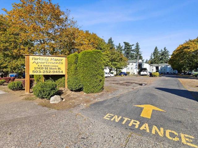 Parkside Manor 2 Bedroom Apartment for Rent at 17439 Se Stark St, Gresham, OR 97233 Rockwood