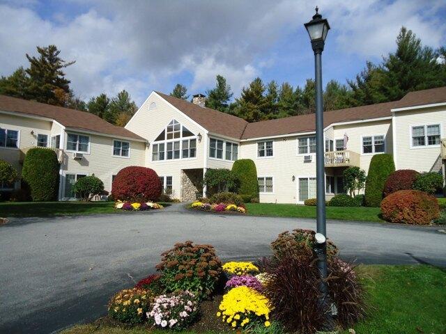 Parkside Rd Unit,new London, Condo For Sale