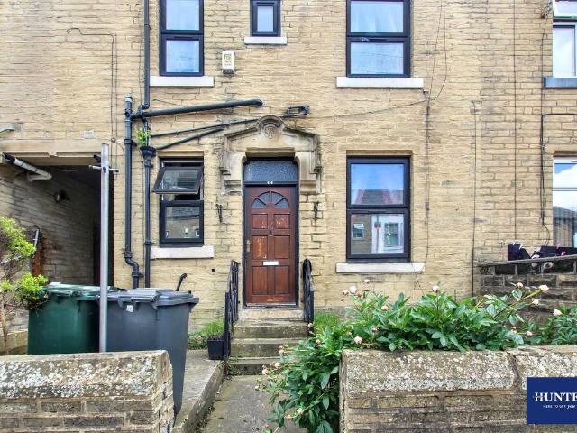 Parkside Road, Bradford, West Yorkshire BD5, 2 bed terraced house to rent, £700 pcm | PrimeLocation