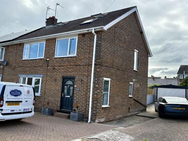 Parkside Road, Hoyland S74, 4 bed property to rent, £1,100 pcm | PrimeLocation