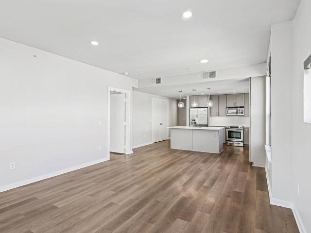 Parkside So7 2 Bedroom Apartment for Rent at 900 Matisse Dr, Fort Worth, TX 76107 Cultural District