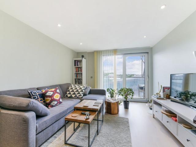 Parkside, SW11, London