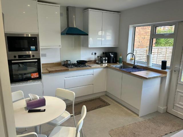 Parkstone Avenue. 4 bed semi detached house to rent £2,253 pcm £520 pw