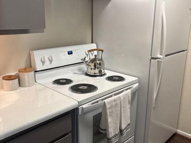 Parkwood 2 Bedroom Apartment for Rent at 1403 N Logan St, Texas City, TX 77590