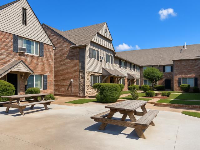 Parkwood Townhomes 2 Bedroom Apartment for Rent at 8026 E 4th Pl, Tulsa, OK 74112 McClure Park