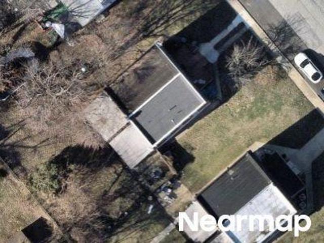 Parkwood Ave