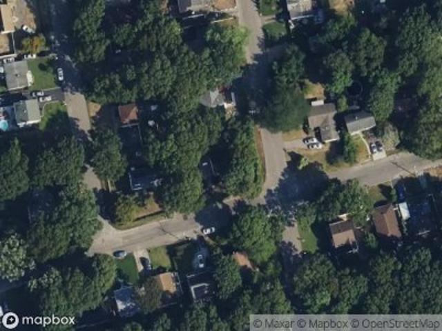Parkwood Dr