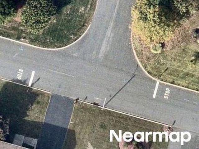 Parkwood Dr
