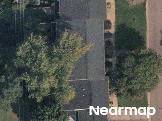Parkwood Ln