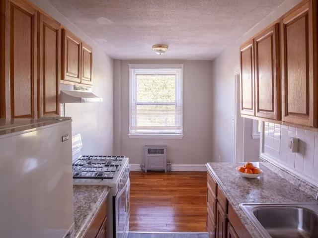 Parkwood Manor Apartments 2 Bedroom Apartment for Rent at 83 S State Rd, Upper Darby, PA 19082