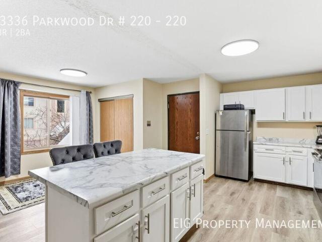 Parkwood Pond 3 Bedroom Apartment for Rent at 13332 Parkwood Dr, Burnsville, MN 55337