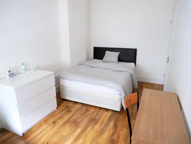 Parkwood Road, Isleworth TW7, Room to rent, £750 pcm | PrimeLocation