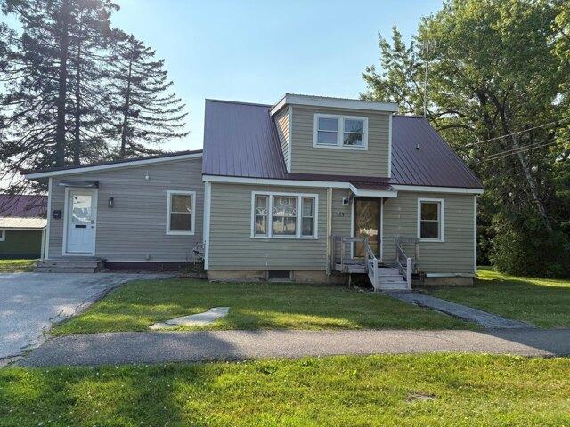 Parkway N, Brewer, Home For Sale