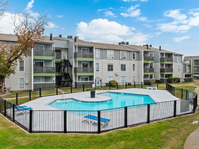 Parkway And Parkgreen On Bellaire 1 Bedroom Apartment for Rent at 8100 Bellaire Blvd, Houston, TX 77036 Sharpstown