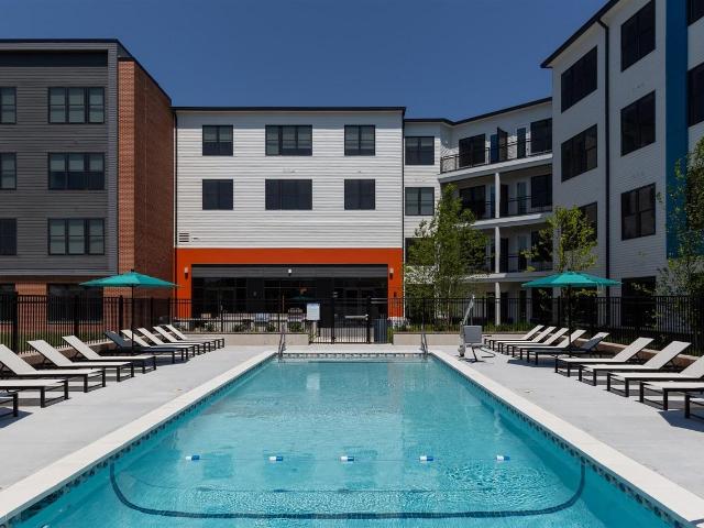 Parkway Apartments 1 Bedroom Apartment for Rent at 1555 Vfw Pkwy, Boston, MA 02132 Upper Washington Spring Street