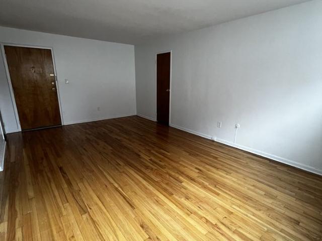 Parkway arms 1 Bedroom Apartment for Rent at Franklin St & N 7th St, Newark, NJ 07107