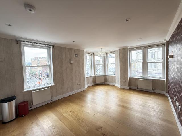 Parkway, Camden Town, London NW1 NW1 2 bed flat to rent £2,750 pcm £635 pw