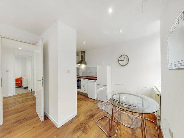 Parkway, Camden NW1, 2 bed flat to rent, £2,500 pcm | PrimeLocation