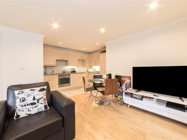 Parkway, Camden NW1, 2 bed flat to rent, £3,150 pcm | PrimeLocation